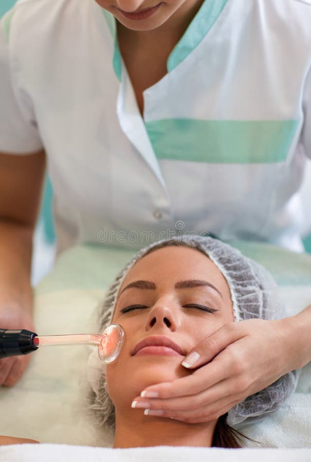 Facial Beauty Treatment for Resolving Problem Skin with Pimples or Acne ...