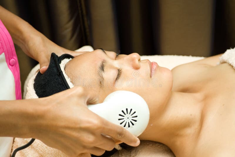 Facial Treatment with Collagen Serum Stock Image - Image of medication ...