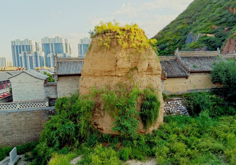 Beacon Tower Ancient Architecture Castle Peak Plants Modern ...