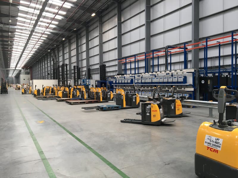 Factory, Industry, Warehouse, Engineering Picture. Image: 118325676