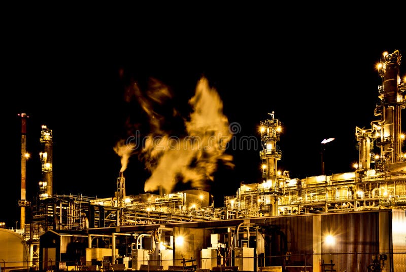 Factory at night stock photo. Image of tank, canada, equipment - 21577626