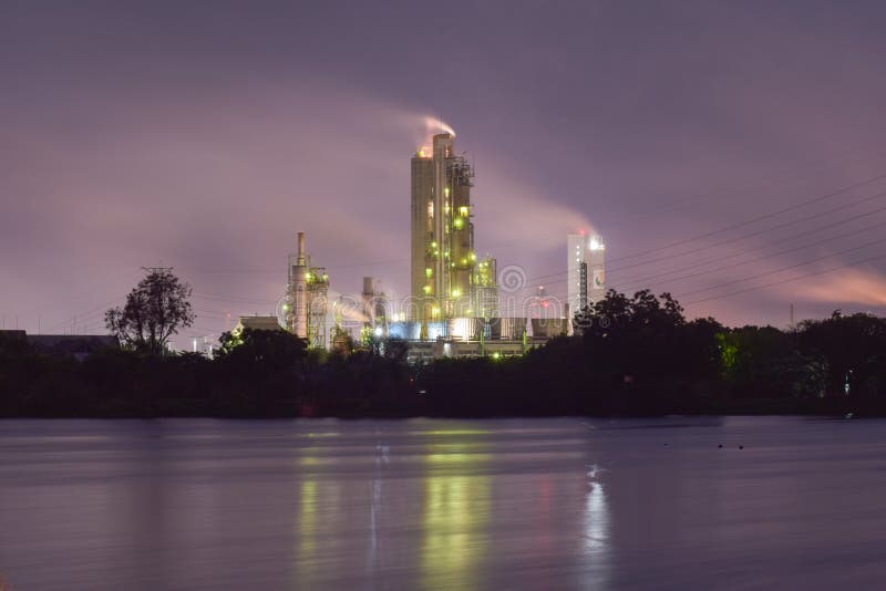 Factory at Night editorial photo. Image of skyscraper - 182170281