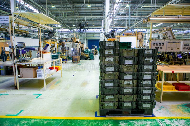 The Factory Walkway and Machine for Processing Metal Part of Car ...