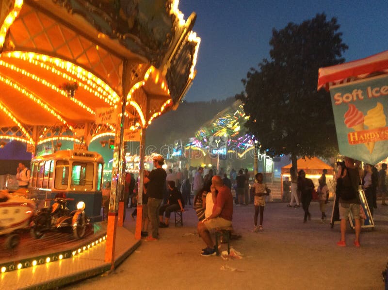 Fair in the Evening editorial image. Image of lights - 77317275