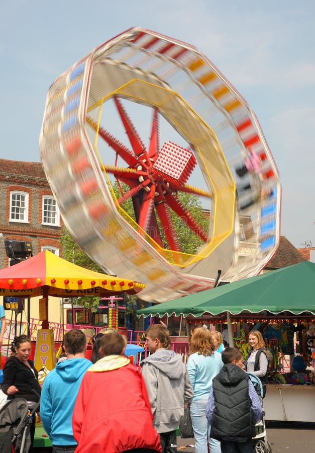 Fairground ride at speed editorial photography. Image of gypsy - 24879387