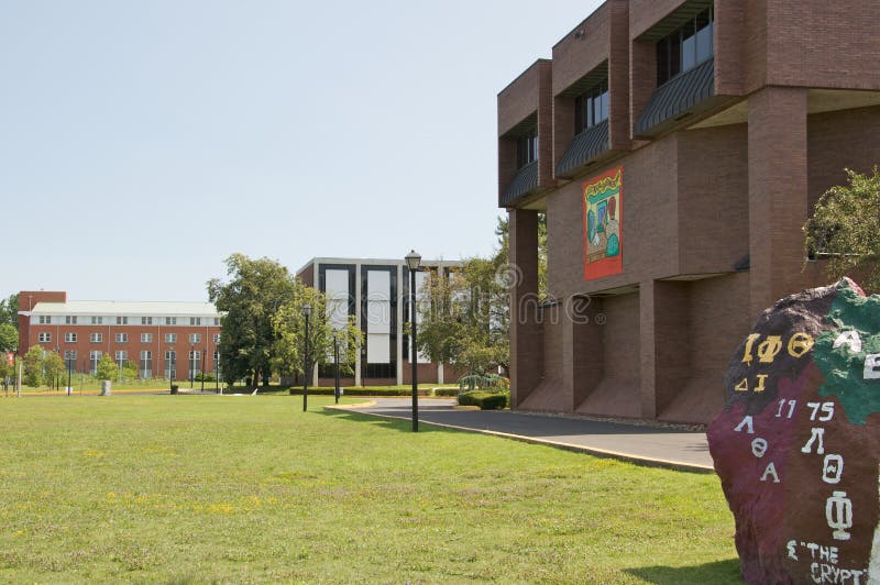 Magic Johnson Statue at the Breslin Center Editorial Image - Image of ...