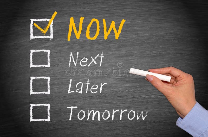Faites-la maintenant image stock. Image du tableau, noir - 49033715