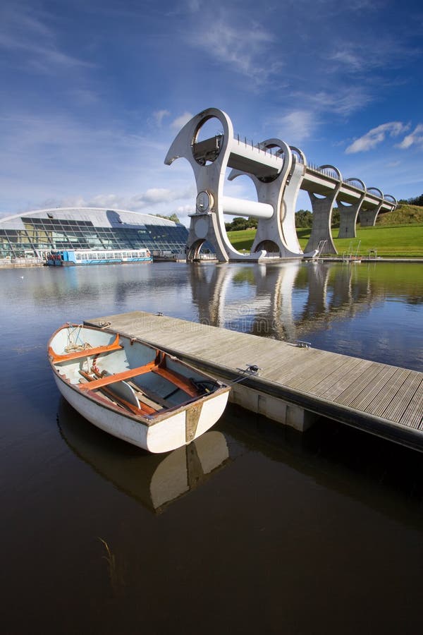 The Falkirk Wheel, Scotland. Stock Photo - Image of still, building ...