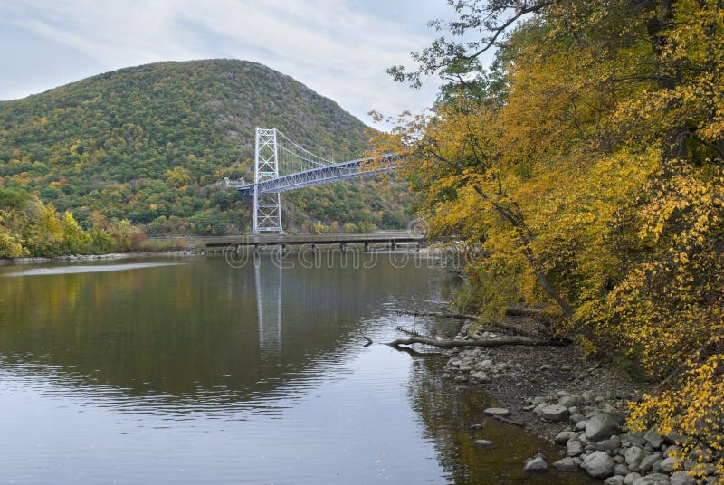 Fall Bear Mountain Bridge stock image. Image of seasons - 16620067