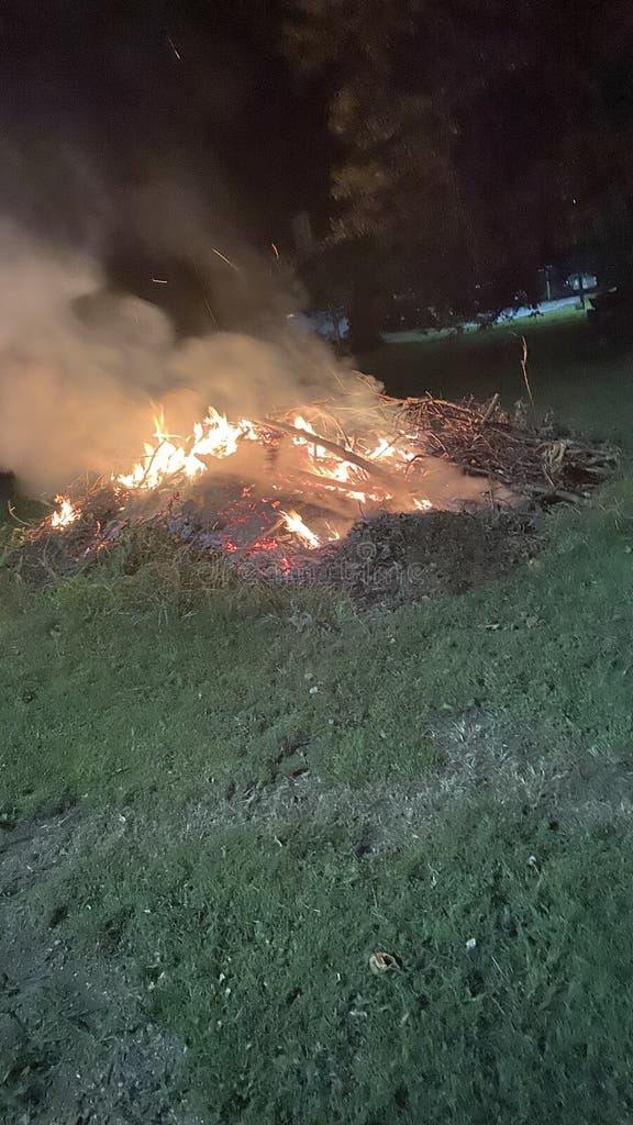 Fall Bonfire stock image. Image of smoke, wood, bonfire - 198003285