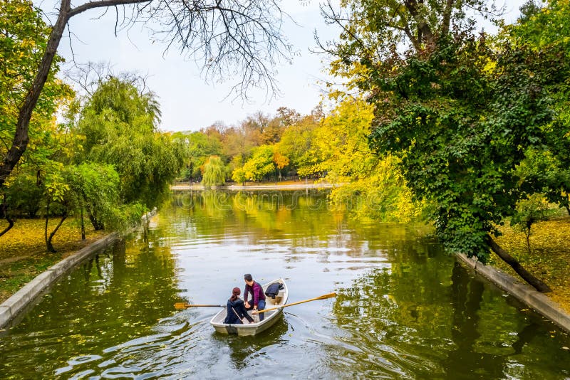 Fall Landscape editorial photo. Image of colorful, countryside - 129445311
