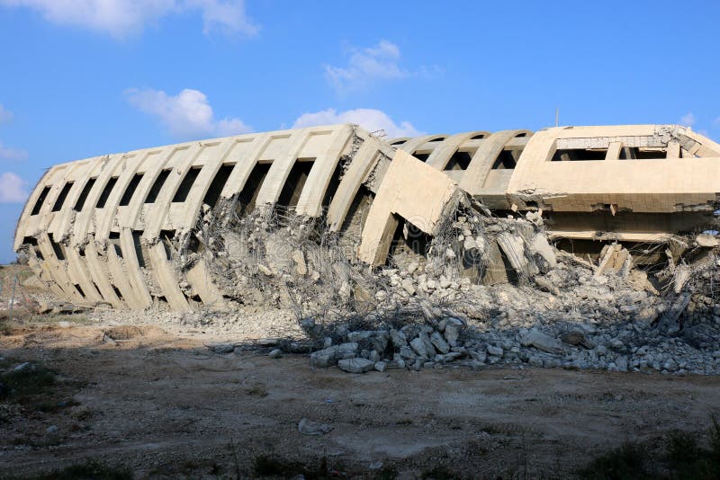 Fall old tower editorial image. Image of drop, stone - 76547910