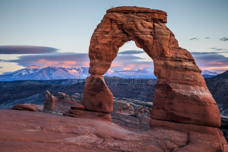 Fall Sunset and Colors on Delicate Arch, Arches National Park, Utah ...
