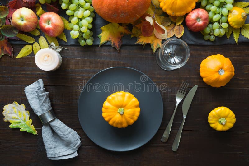 Fall Table Place Setting Decorated Vegetables, Pumpkins, Aplles ...