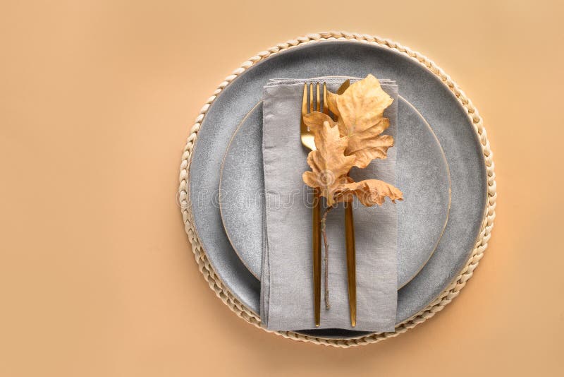 Fall Table Setting with Golden Cutlery Decorated Autumn Oak Leaf on ...