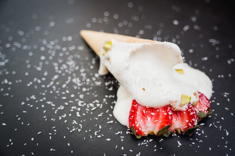313 Cream Fallen Ice Photos - Free & Royalty-Free Stock Photos from ...