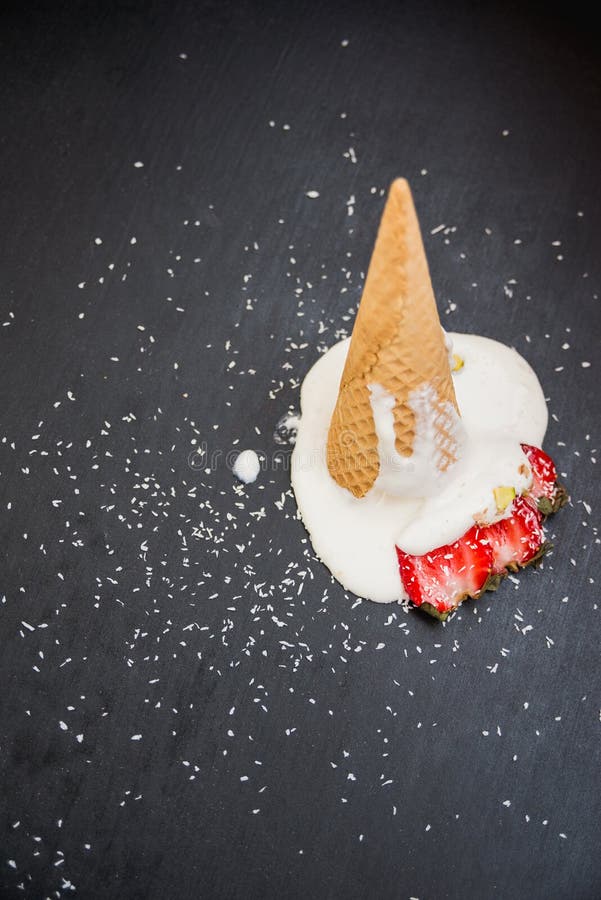 313 Cream Fallen Ice Photos - Free & Royalty-Free Stock Photos from ...