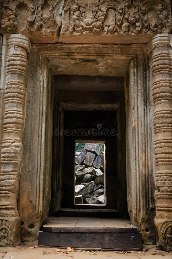 The Fallen Stone of Ta Prohm Temple Stock Photo - Image of monument ...