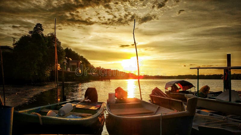 The Fallen Sun editorial stock photo. Image of jetty - 99230893