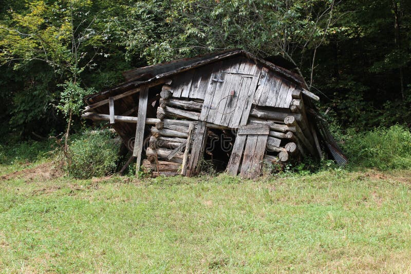Old Barn falling down stock image. Image of farming, landscape - 42886143