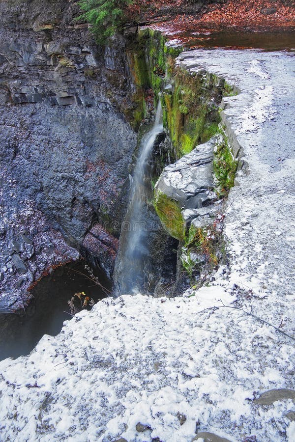 Falls Edge stock image. Image of kaaterskill, boat, hamption - 51302757