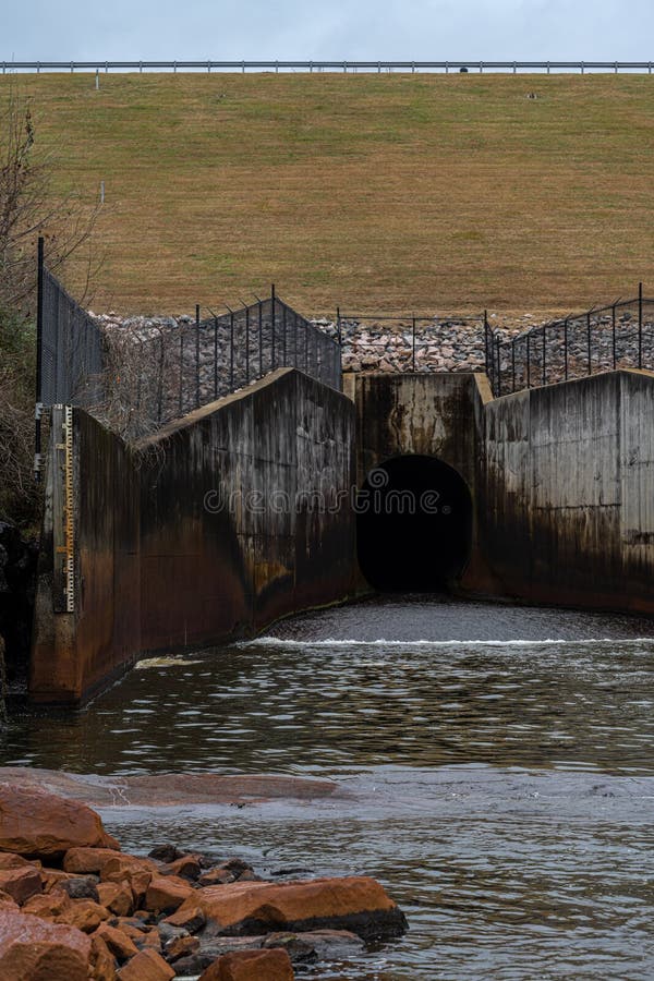 Falls Lake Dam Outlet stock image. Image of falls, stream - 239247915