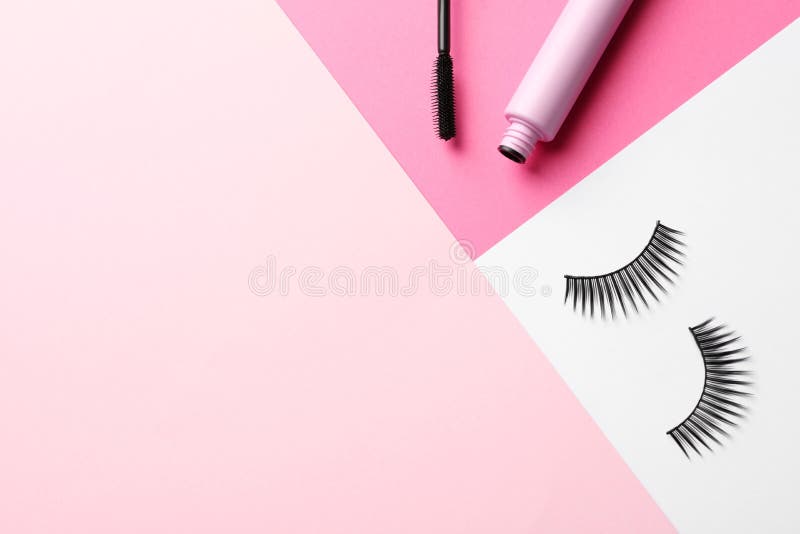 False Eyelashes and on Color Background, Flat Lay. Space for Text Stock ...