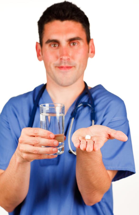 Falsifichi La Tenuta Una Pillola E Del Vetro Dell'acqua Immagine Stock ... Falsifichi La Tenuta Una Pillola E Del Vetro Dell'acqua Immagine Stock ...