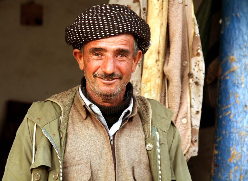 Familia Kurda En Diyarbakir Imagen de archivo editorial - Imagen de ...