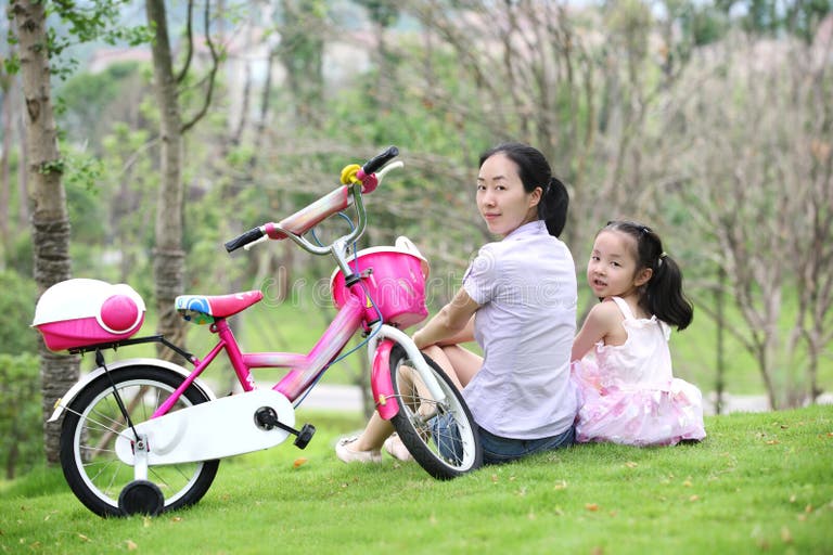 2,737 Mom Delizz Photos Stock Photos - Free & Royalty-Free Stock Photos ...