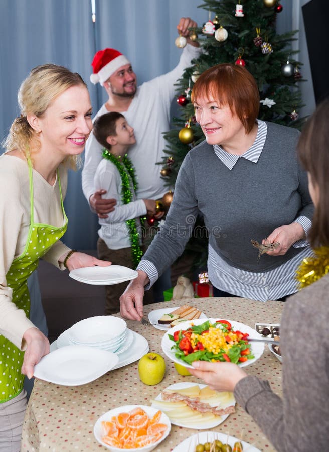 Family Serving Table for Christmas Dinner Stock Photo - Image of ...