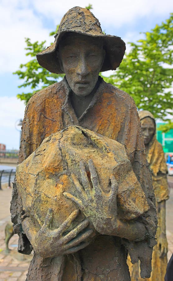 Famine Memorial Stands on Customs House Quay Editorial Photography ...