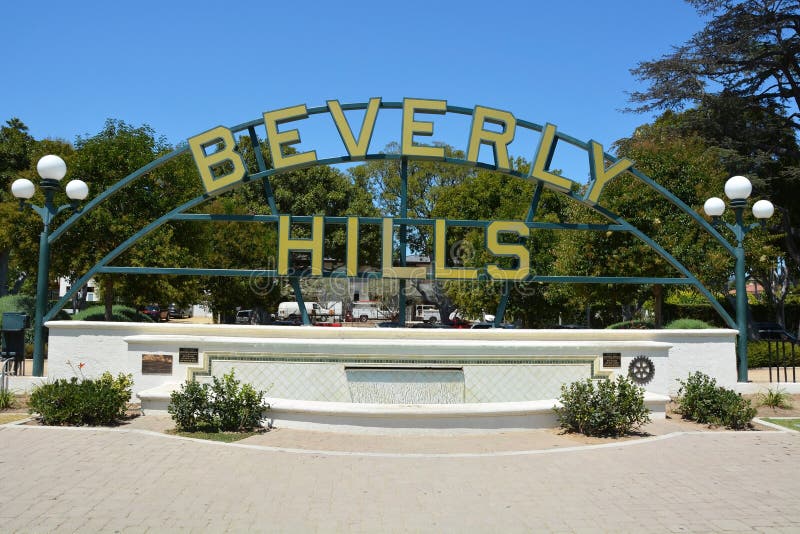 Beverly Hills Park Sign editorial stock photo. Image of landmark - 17705438