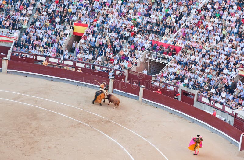 Famous bullfighting arena editorial photo. Image of culture - 16863191