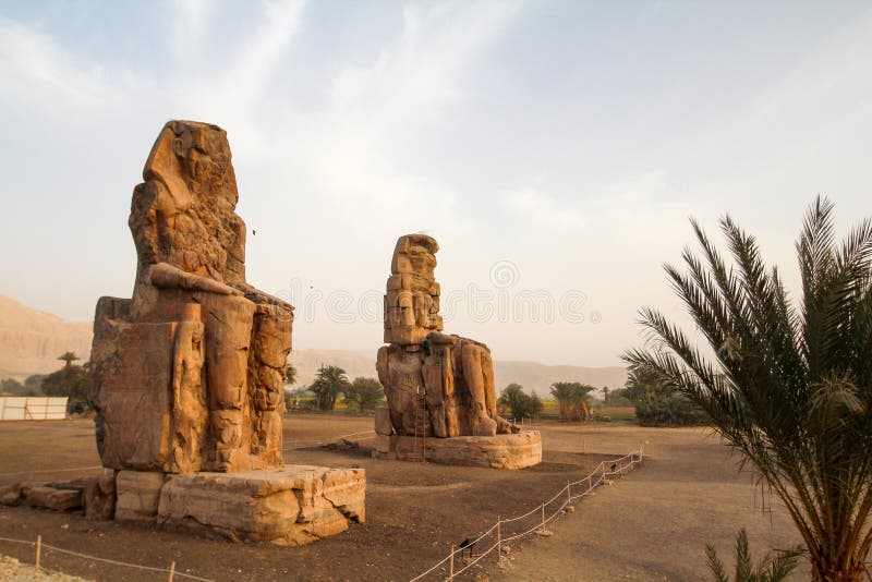Statues in Luxor Temple stock image. Image of egypt, archaeologic - 1219713