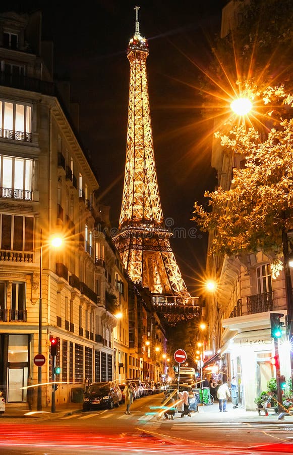 The Famous Eiffel Tower in the Dusk,Paris, France. Editorial Photo ... The Famous Eiffel Tower in the Dusk,Paris, France. Editorial Photo ...