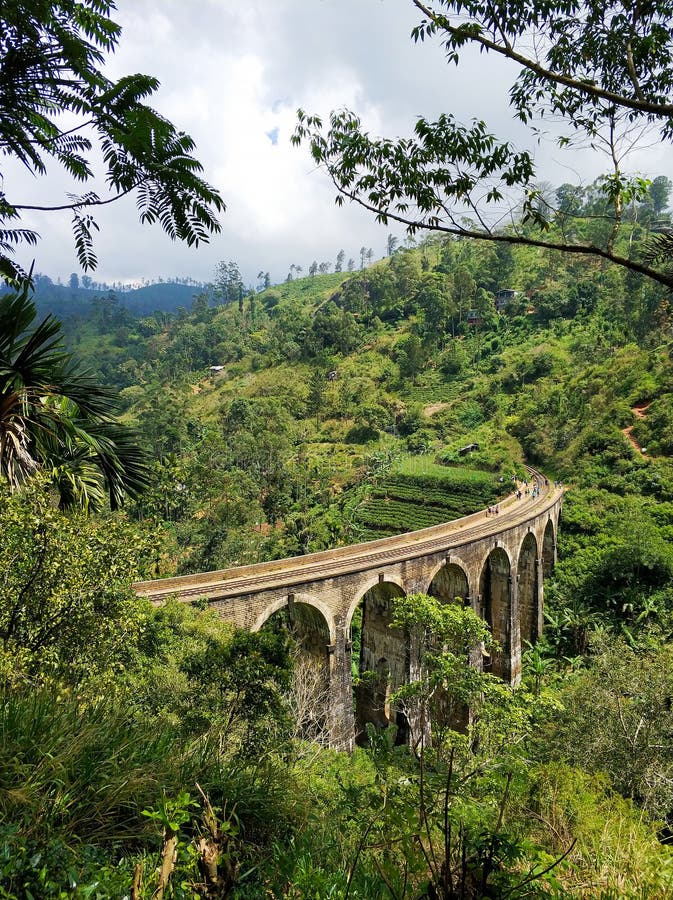 Nine Arch Bridge Sri lanka editorial stock photo. Image of lanka ...
