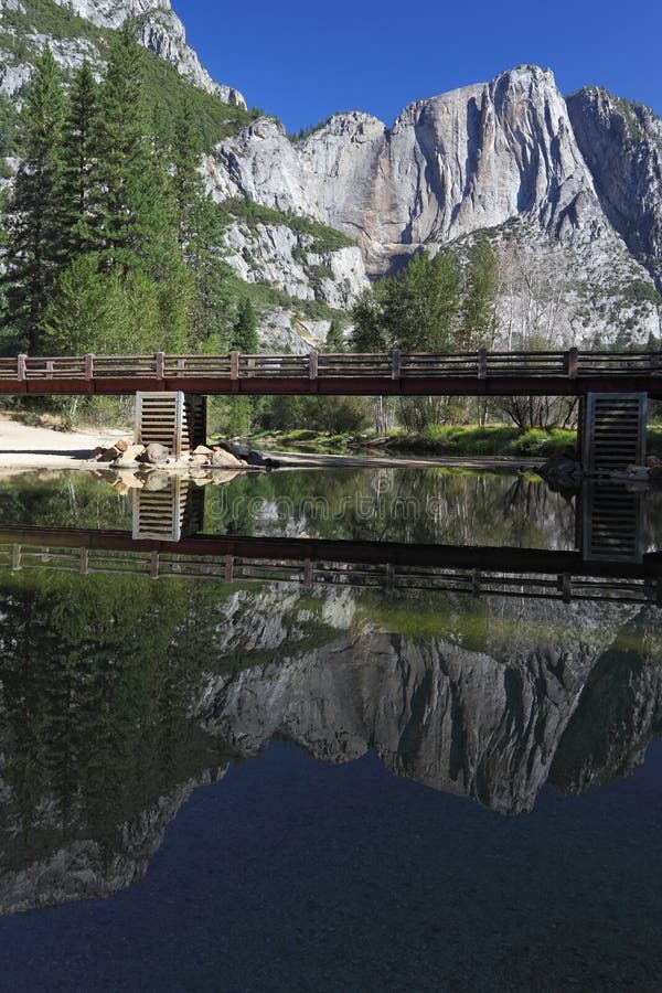 The Famous Rock Monolith, Al Captain Stock Image - Image of natural ...