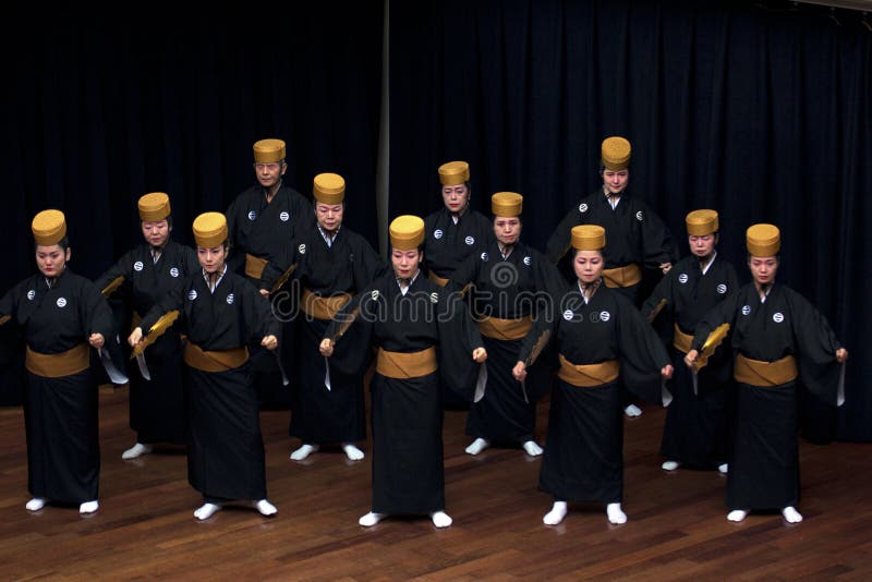 Fan Dance editorial image. Image of dance, culture, fiesta - 23747280