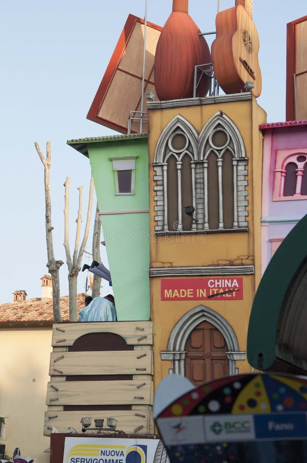 Fano 2017 Carnival mask editorial photography. Image of marche - 99623987