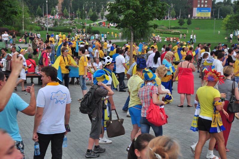 305 Players Walking Stadium Stock Photos - Free & Royalty-Free Stock ...