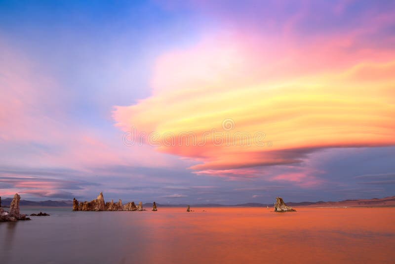 Brilliant Sunset at Mono Lake, California Stock Image - Image of place ...