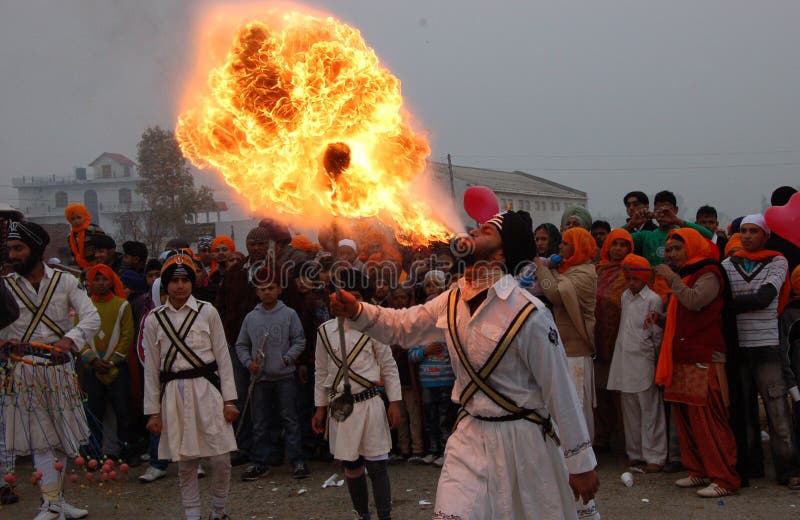 Faquir foto editorial. Imagen de hombre, gente, soplo - 17802801