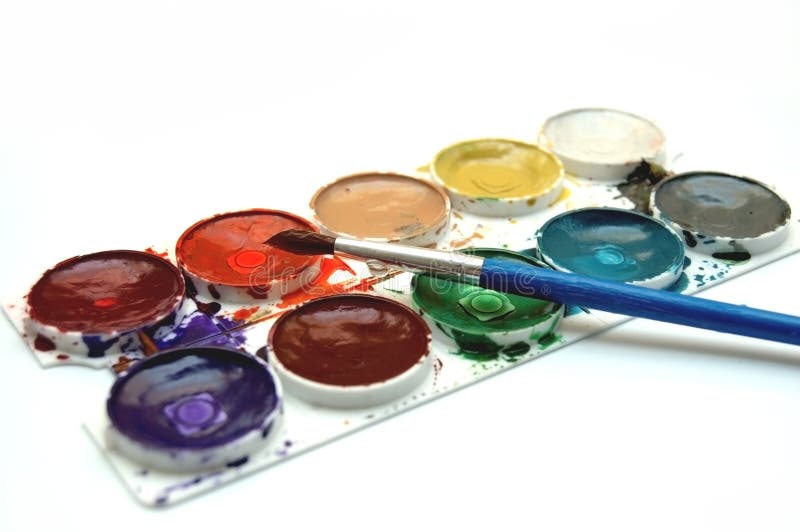 Farben und Pinsel stockbild. Bild von farben, sauber, fertigkeit - 1401145