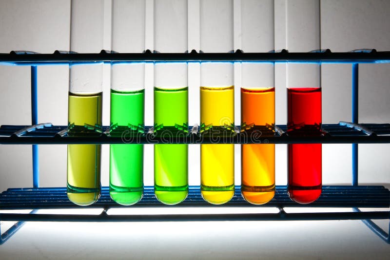 Chemiereagenzien stockfoto. Bild von labor, prüfung, farben - 36068720