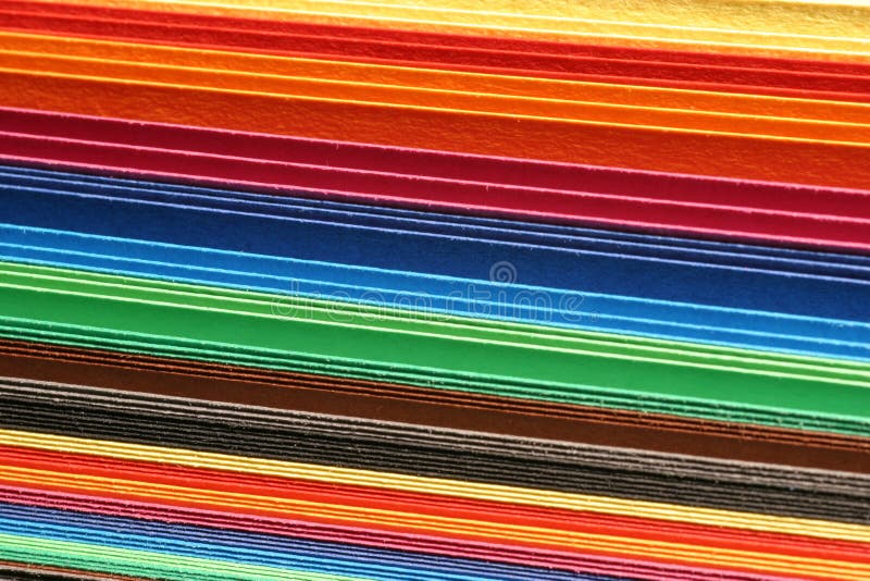 Farbige Pappe stockfoto. Bild von schwarzes, hintergrund - 326054