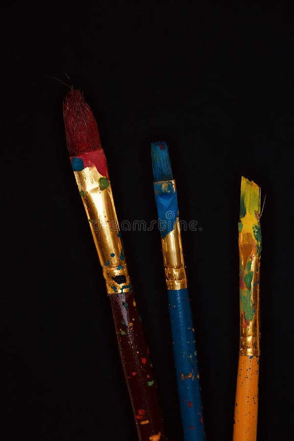 Farbige Pinsel stockbild. Bild von einzeln, farbe, pinsel - 27690629