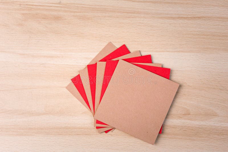 Farbige Quadratische Pappen Stockfoto - Bild von material, hintergrund ...