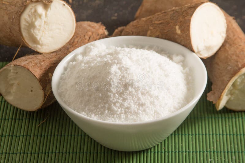 Farine De Tapioca De Manioc Dans Une Cuvette Photo stock - Image du ...
