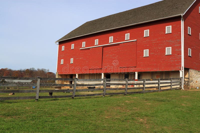 Round red barn stock photo. Image of shelbourne, countryside - 16156904